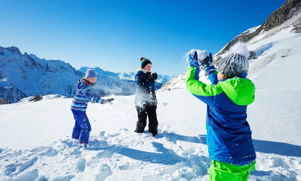 How To Win a Snowball Fight – SNO Ski Blog