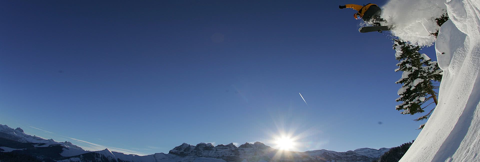 Top 10 Best Snowboarding Resorts 2025 & 2026 | SNO